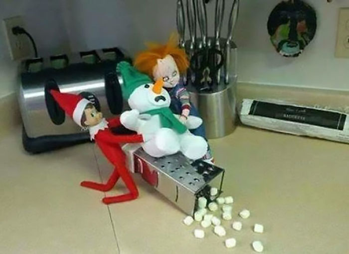 50 Times People Got Hilariously Creative With Their Elf On The Shelf 50 Times People Got Hilariously Creative With Their Elf On The Shelf
