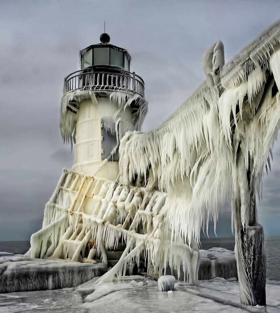 23 Breathtaking Ice and Snow Formations | DeMilked