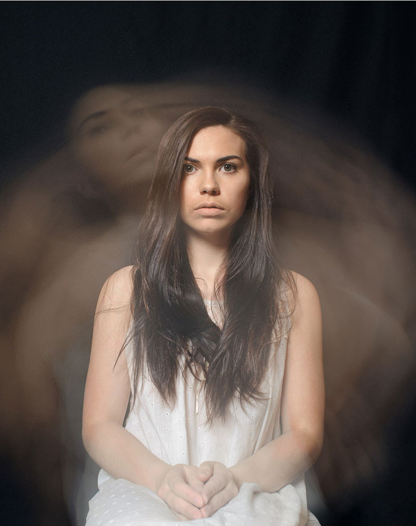 What It's Like To Have Anxiety Disorder Explained In 12 Self Portraits | DeMilked