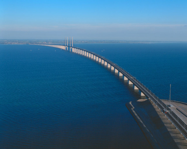 A Bridge That Turns Into An Underwater Tunnel Connecting Denmark And ...