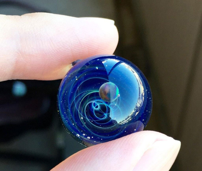 Galaxy Pendants Made From Glass, Opals, And Gold | DeMilked