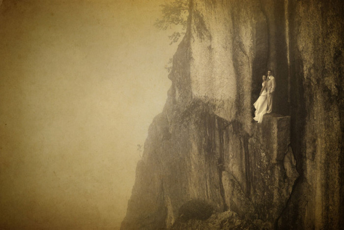 Photographer Shoots Wedding Photos On A 350 Feet Cliff To Make Them ...