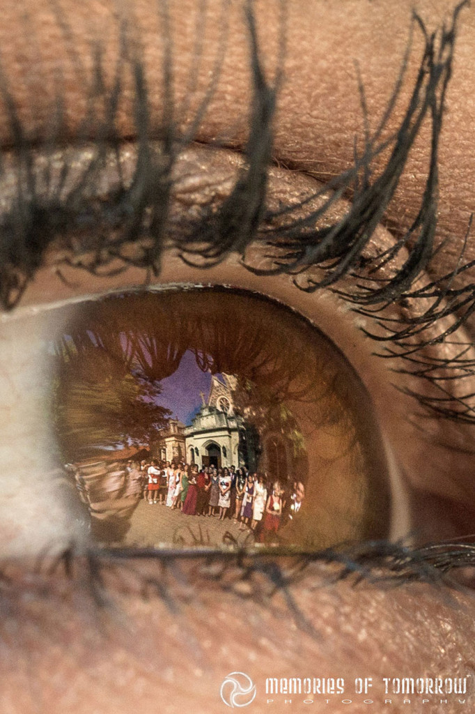 Self-Taught Photographer Takes “Eyescape” Photography Of Weddings ...