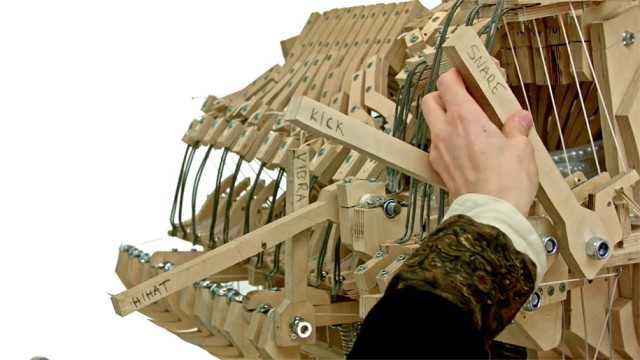 Incredibly Complicated Musical Instrument That Runs On 2,000 Marbles ...