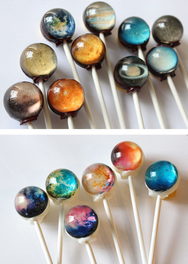 10 Space Cakes, Galaxy Sweets, And Other Otherworldly Treats | DeMilked
