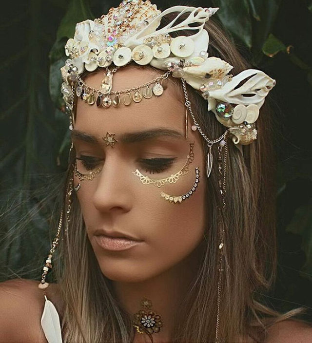 Impressive Mermaid Crowns Made With Real Seashells | DeMilked