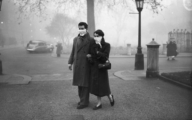 Vintage Photographs Of London Fog That Inspired Numerous Horror Stories ...