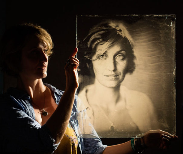 Photographer Uses A 160-Year-Old Camera To Create Unique Portraits ...