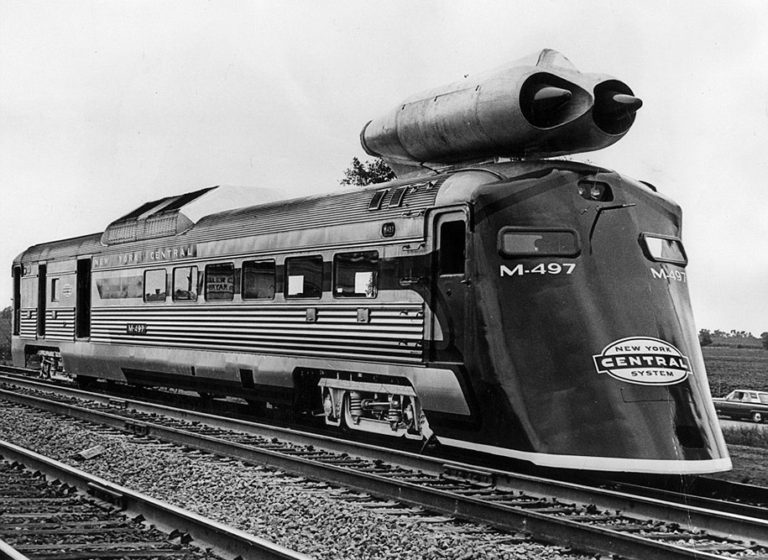 Soviet Jet Train Able To Reach 160MPH Was Supposed To Change The Future ...