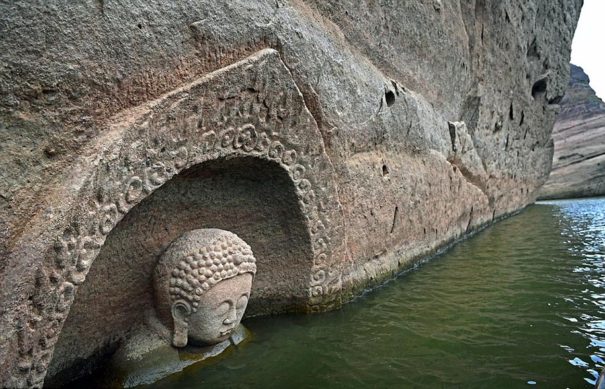 600-Year-Old Buddha Emerges From The Lake In China | DeMilked