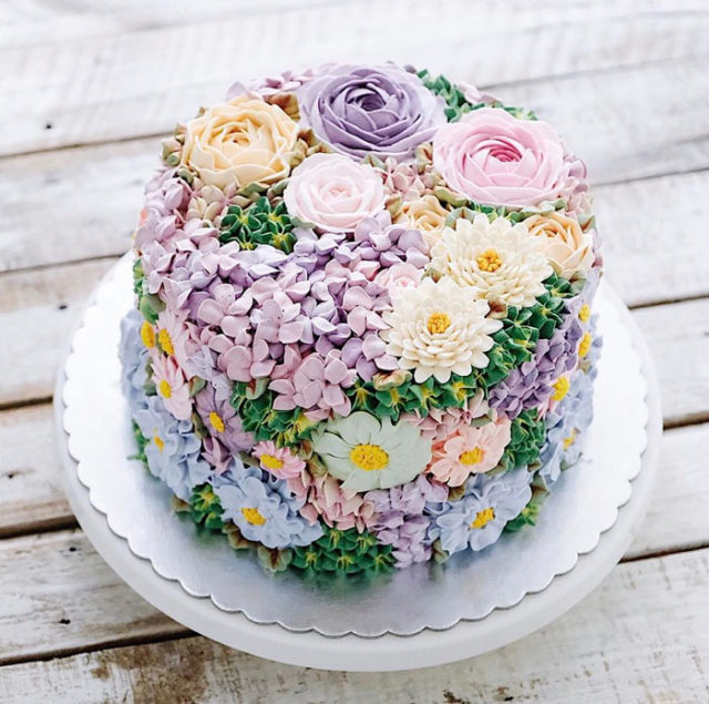 10+ Blooming Flower Cakes Are The Sweetest Way To Celebrate Spring ...