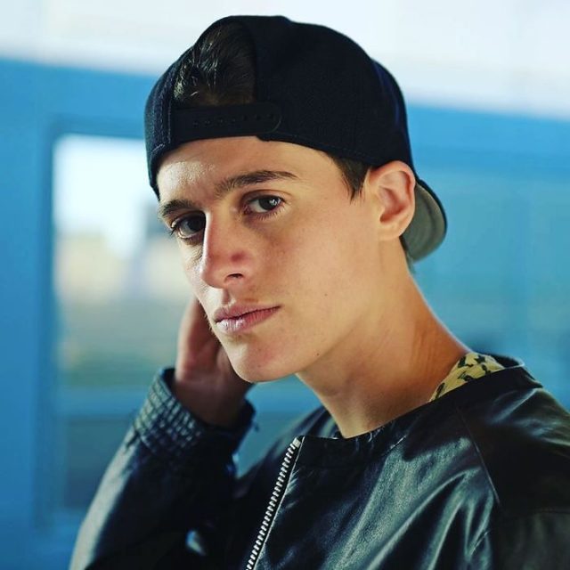 Man Or Woman? This Androgynous Model Will Make You Rethink Gender ...