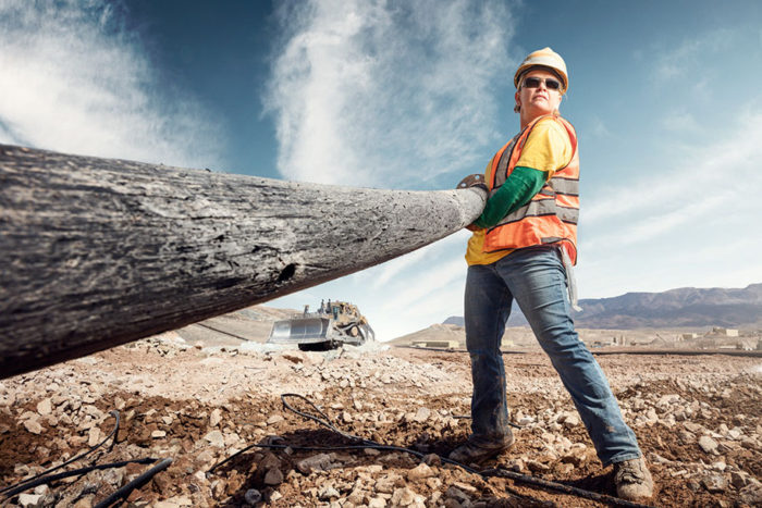 10+ Powerful Photos Of Women Doing "Men's Work" That Will Make You ...