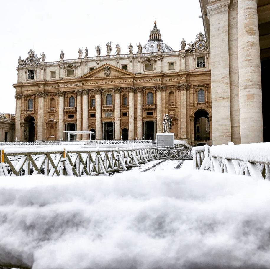 Rare Snowstorm Covers Rome With White Blanket And The Photos Are ...