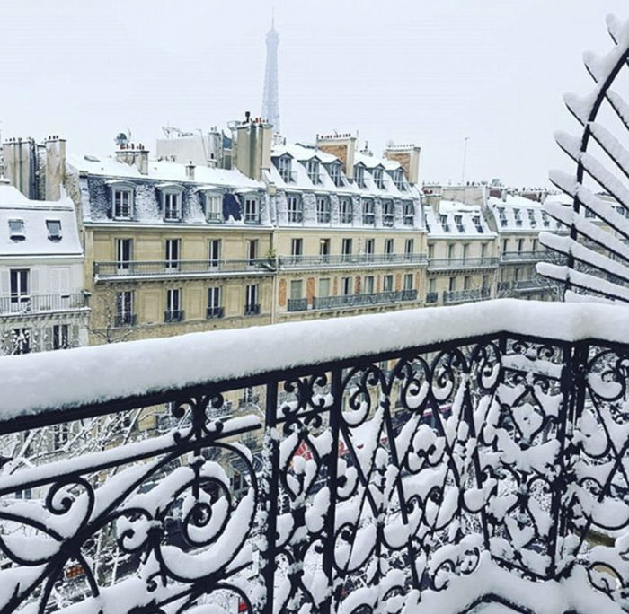 Paris Transforms Into A Beautiful Winter Wonderland After Heavy ...
