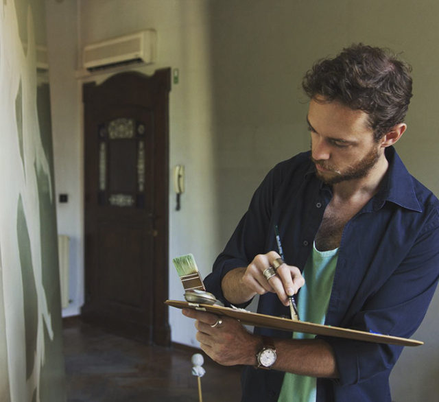 The Way This Artist Captures People Is Unbelievable | DeMilked