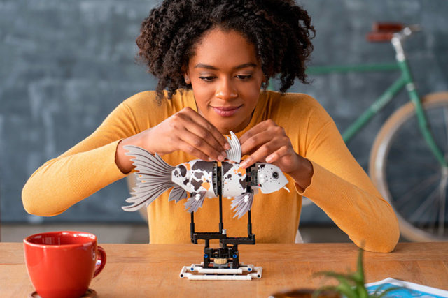 This New LEGO Made For Adults Will Help Reduce Stress While Stimulating ...