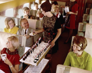 23 Vintage Photos Taken Between The 1940s And 1970s That Show How ...
