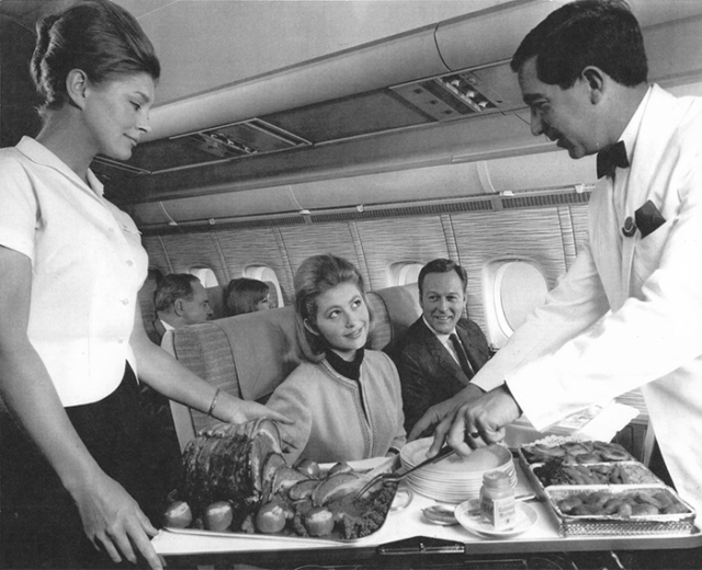 23 Vintage Photos Taken Between The 1940s And 1970s That Show How ...