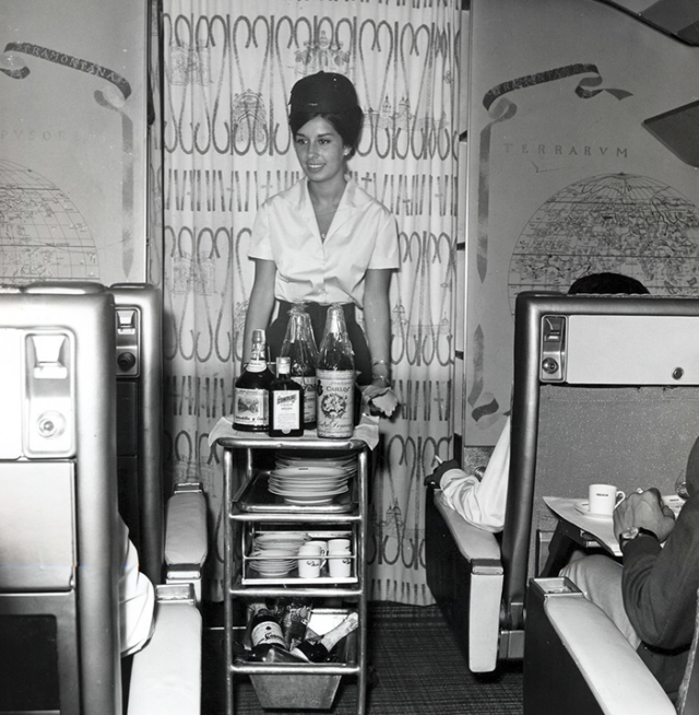 23 Vintage Photos Taken Between The 1940s And 1970s That Show How ...