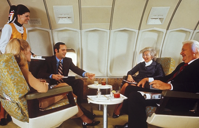 23 Vintage Photos Taken Between The 1940s And 1970s That Show How ...