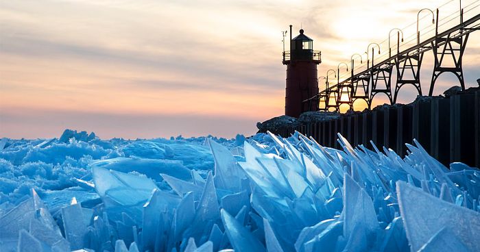 Frozen Lake Michigan Shatters And Creates Millions Of Surreal Shapes ...