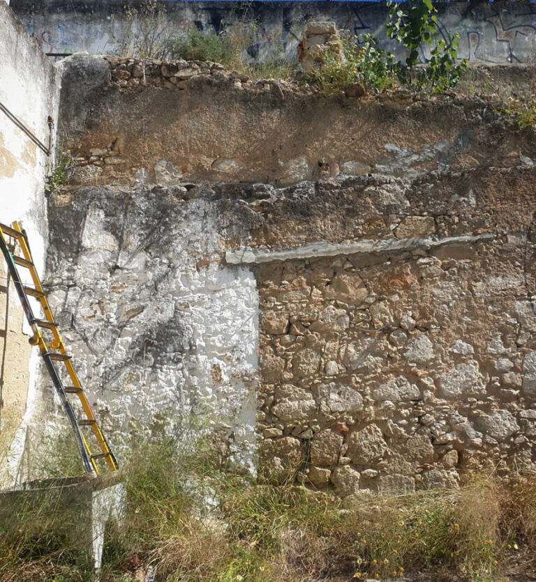 This Graffiti Artist Makes Walls Appear Transparent Using Nothing But ...