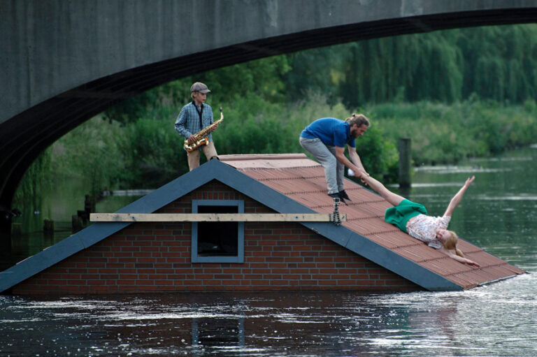 20 Incredible Parade Floats Inspired By Dutch Artist Hieronymus Bosch ...