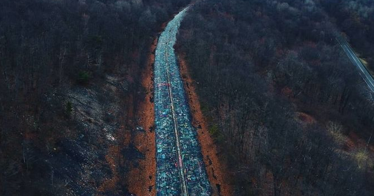 This Graffiti-Covered Abandoned Highway In Pennsylvania Looks Like A ...