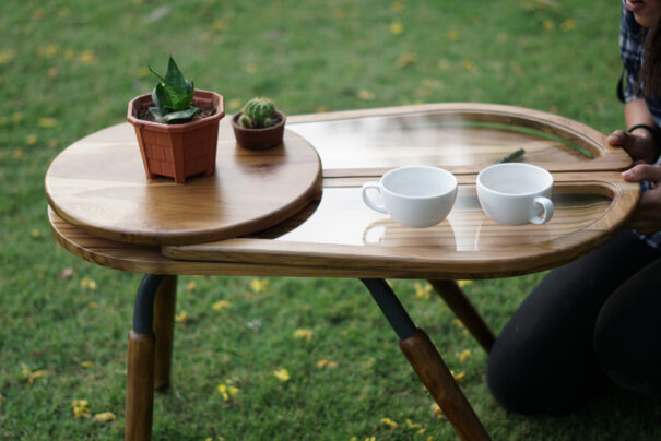 This Nature-Inspired Table Mimics The Wings Of A Beetle | DeMilked