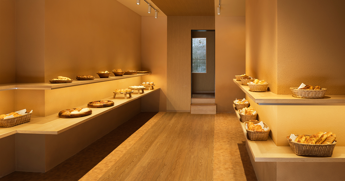The Pinocchio Bakery In Japan Is Decorated To Resemble The Color Of ...