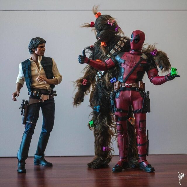 20 Times This Photographer Used Superhero Toys To Capture Funny And ...