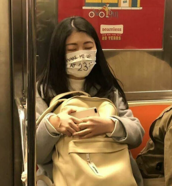 30 Funny And Strange Things Spotted On The Subway | DeMilked