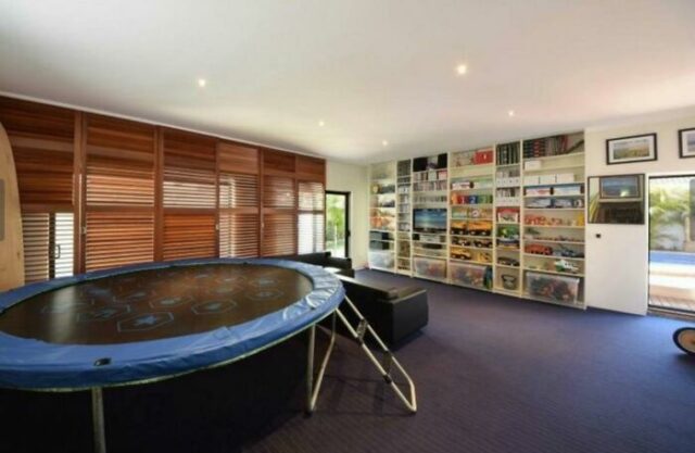 20 Hilarious Real Estate Agent Photos Of 'Unconventional' Properties ...
