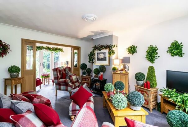 20 Hilarious Real Estate Agent Photos Of 'Unconventional' Properties ...