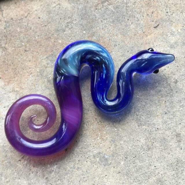 10 Mind-Blowing Glass-Blown Snakes By Ryan Eicher | DeMilked