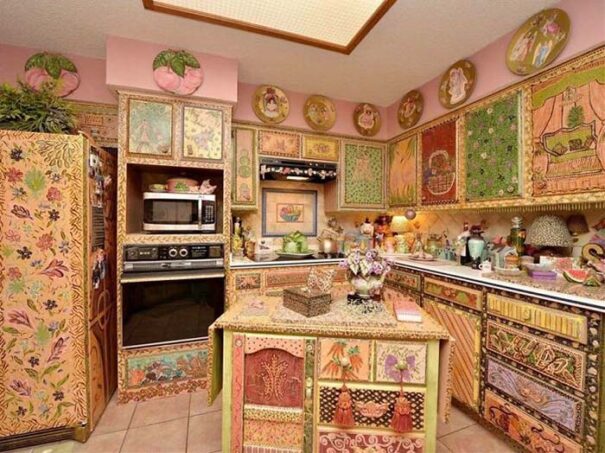30 Terrible Interiors Showing That Some Designers Were Probably Not ...
