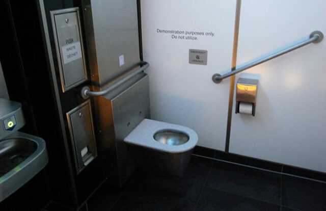 20 Times Employees Did Bizarre Things At Work, That Were Too Strange ...