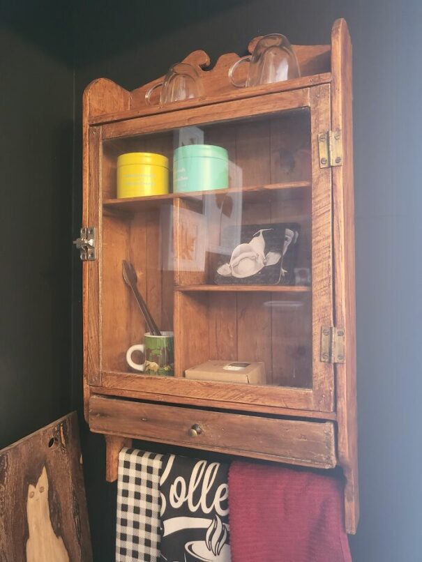 20 People Shared Pics Of The Oldest Object In Their House, As Shared By ...