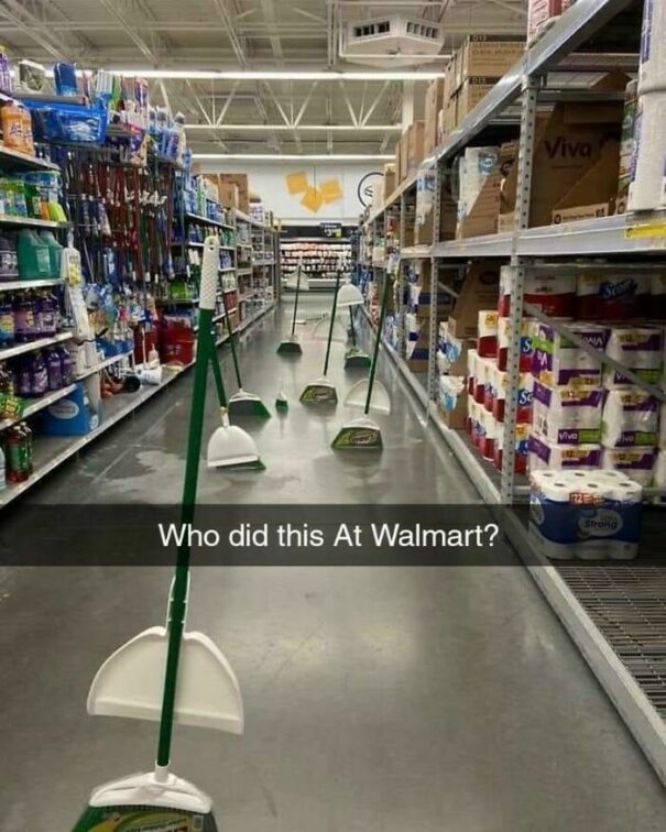 30 Times People Noticed Something Weird In Walmart And They Just Had To ...