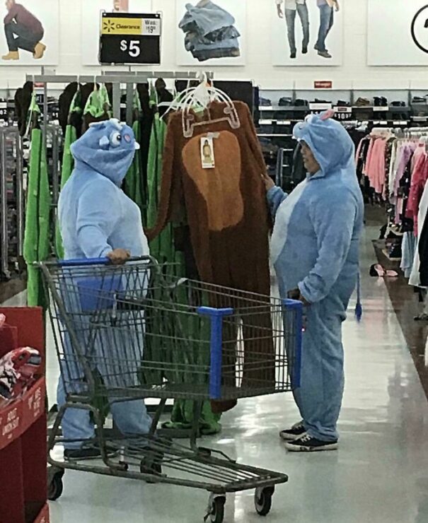 30 Times People Noticed Something Weird In Walmart And They Just Had To ...