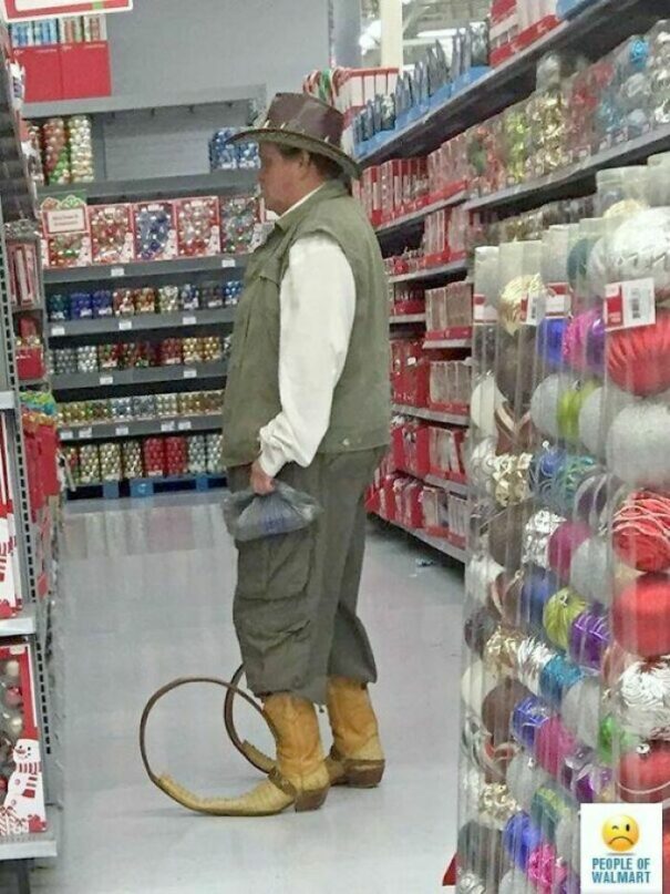 30 Times People Noticed Something Weird In Walmart And They Just Had To ...