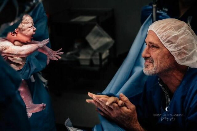 20 Winning Images From The 2022 Birth Photography Competition That ...