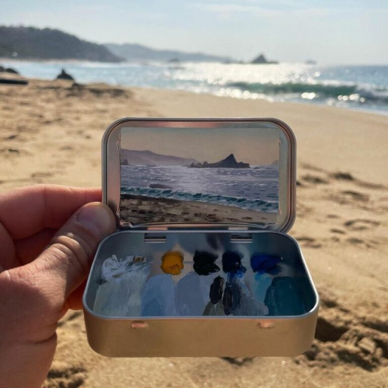 15 Beautiful Miniature Paintings Concealed Inside Mint Boxes, As ...