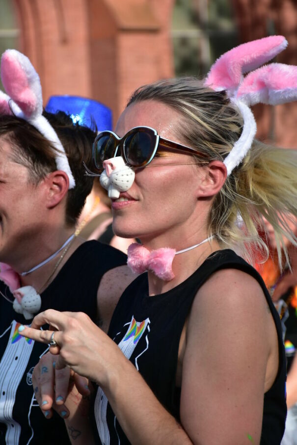 20 NSFW Outfits People Actually Wore To Work, As Shared By Folks In This Online Thread | DeMilked