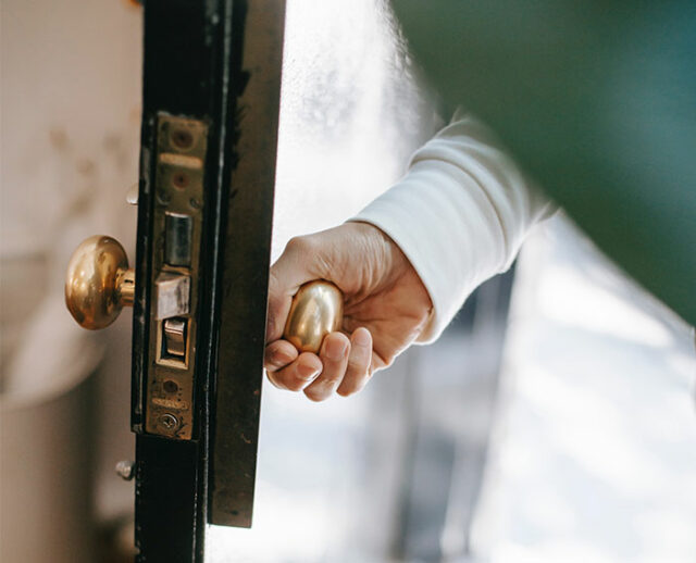 20 Weird Habits People Developed As A Result Of Childhood Coping ...