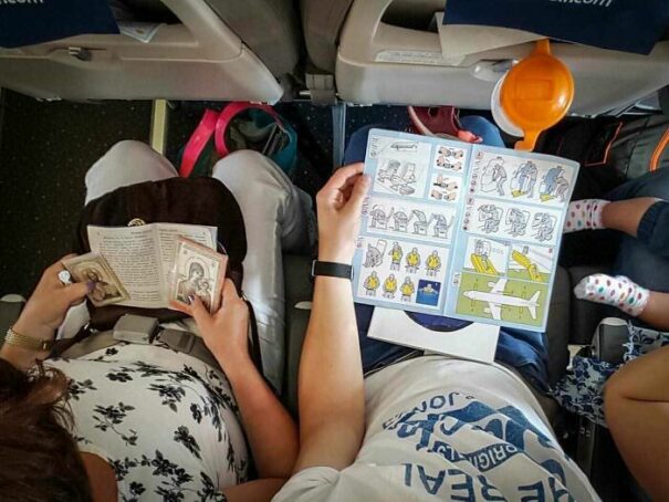 30 Funny Posts Showing Two People Having Completely Different Attitudes ...