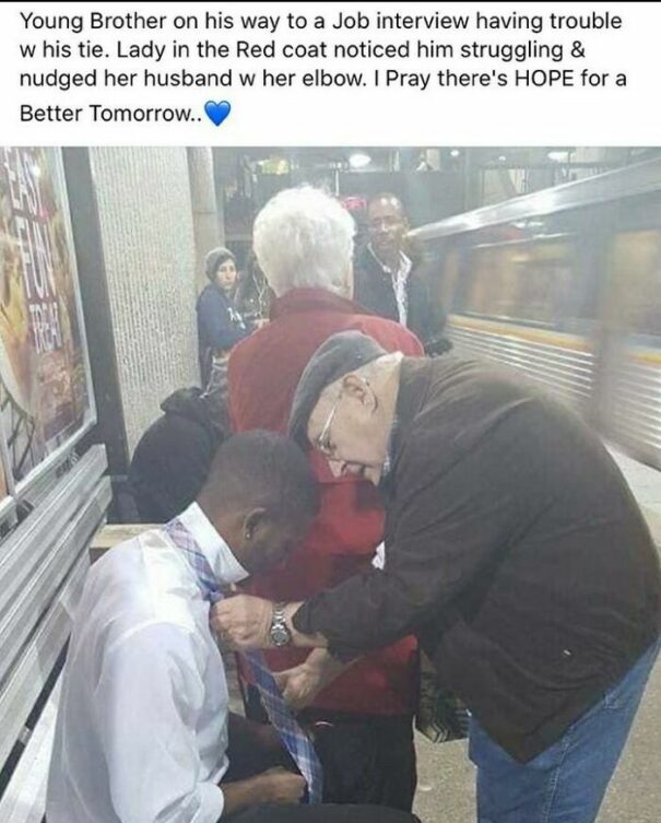 30 Of The Most Heartwarming Photos Of "Humans Just Being Bros," As ...