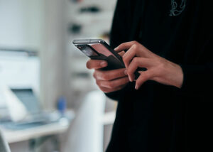 30 "Unwritten Rules Of Life" Everyone Should Be Aware Of | DeMilked