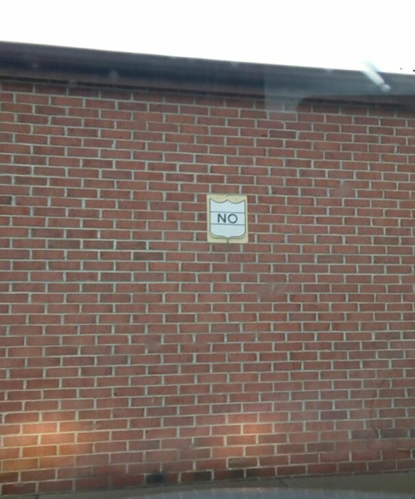 20 Of The Most Unusual And Hilarious Signs Shared In This Online ...